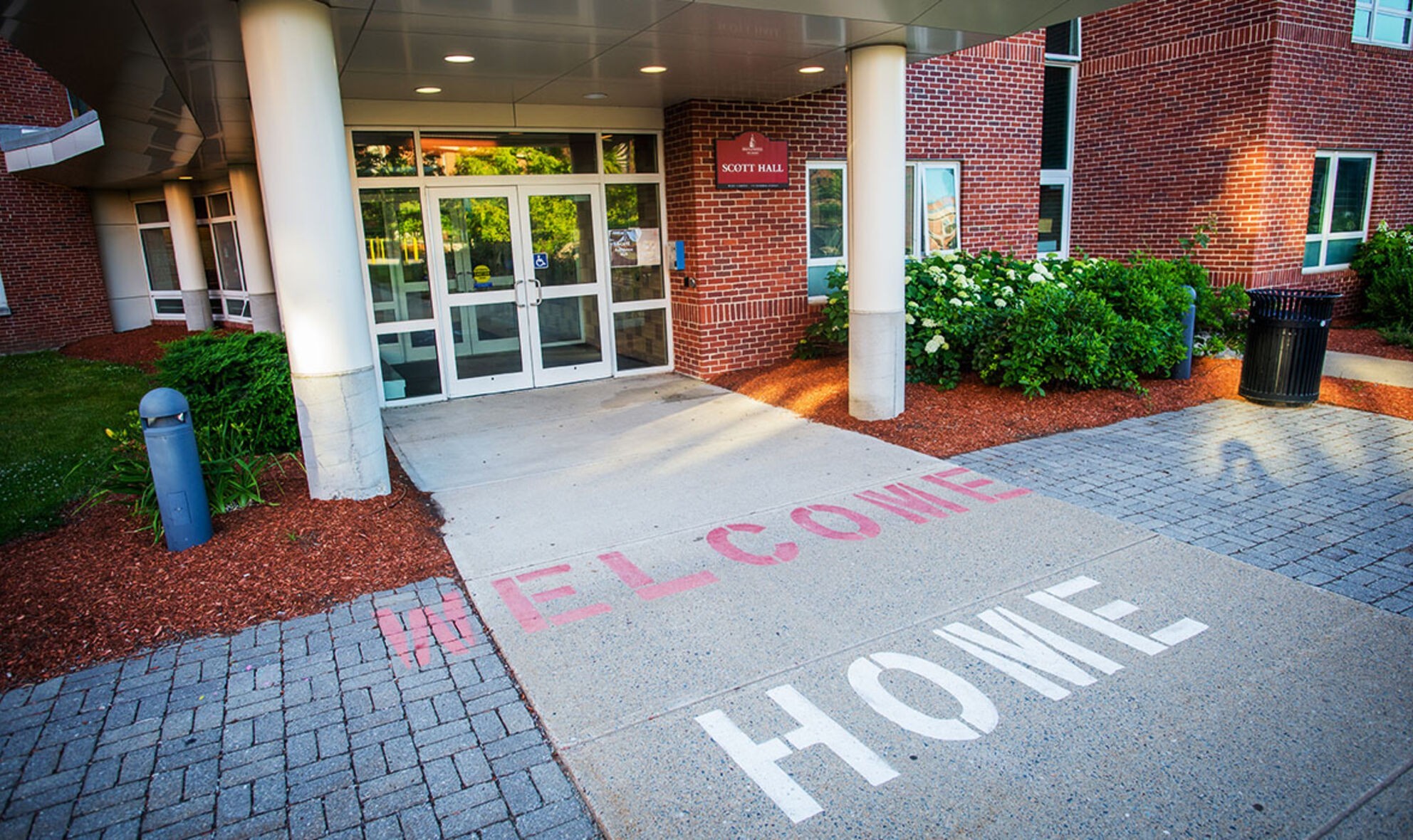 Living on Campus | Bridgewater State University