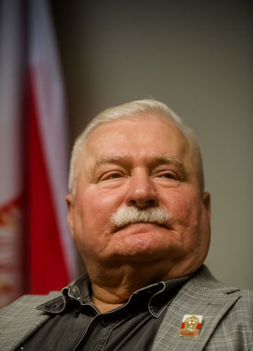 Lech Walesa - Dialogues in Democracy | Oct 3, 2023 | Bridgewater State ...